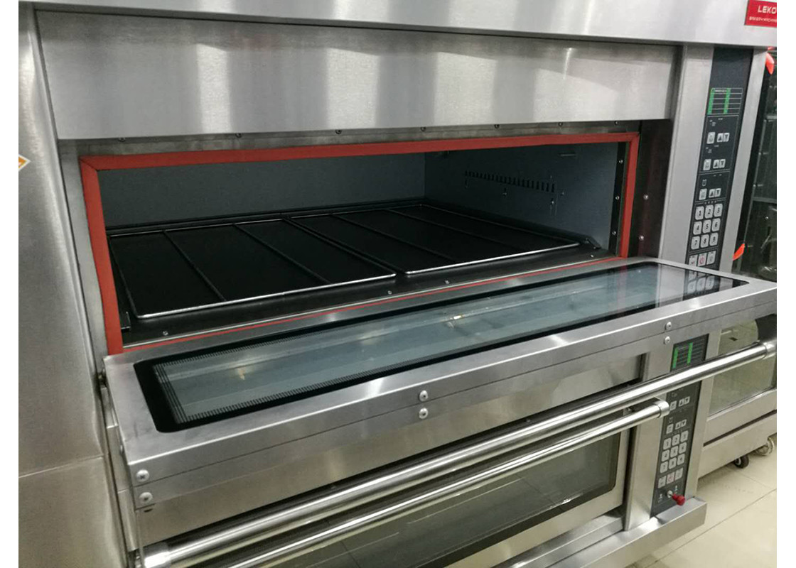 Deluxe Automatic Gas Bread Oven Micro - Computer Controlled 120W 220V Deluxe Automatic Gas Bread Oven Micro - Computer Controlled 120W 220V